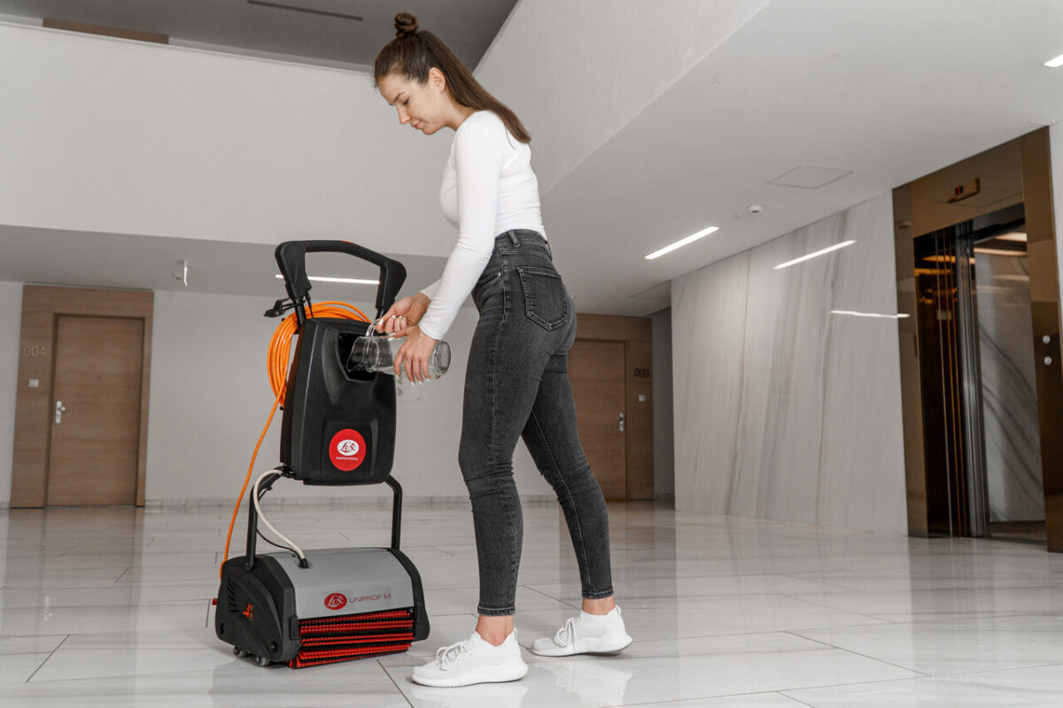 Uniprof – Lux International